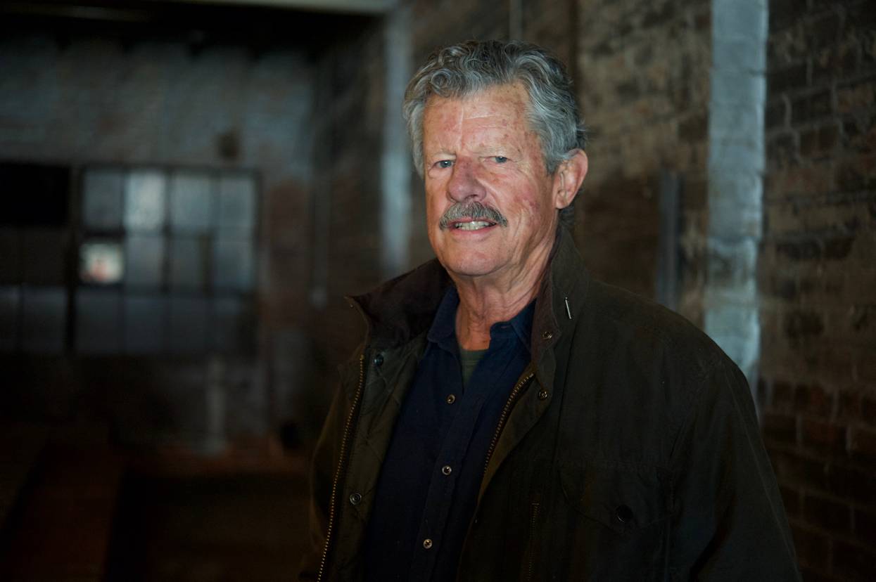 Interview with Gordon Chaplin, Author of Paraiso | NewInBooks